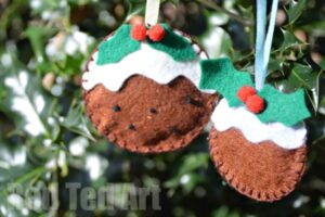 Christmas Pudding Felt Ornament - Red Ted Art - Kids Crafts