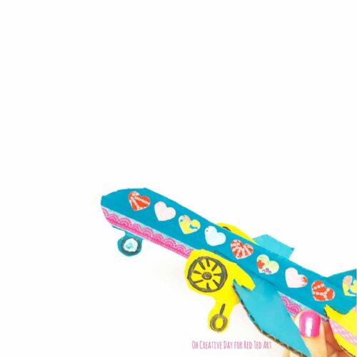 Love is in the Air - DIY Airplane Printables - Red Ted Art - Kids Crafts