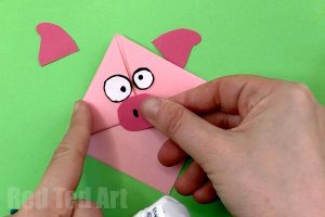 Pig Corner Bookmark - Red Ted Art - Kids Crafts