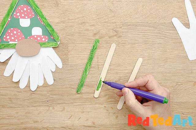 Popsicle Stick Gnome with Leaf Beards for Fall - Red Ted Art