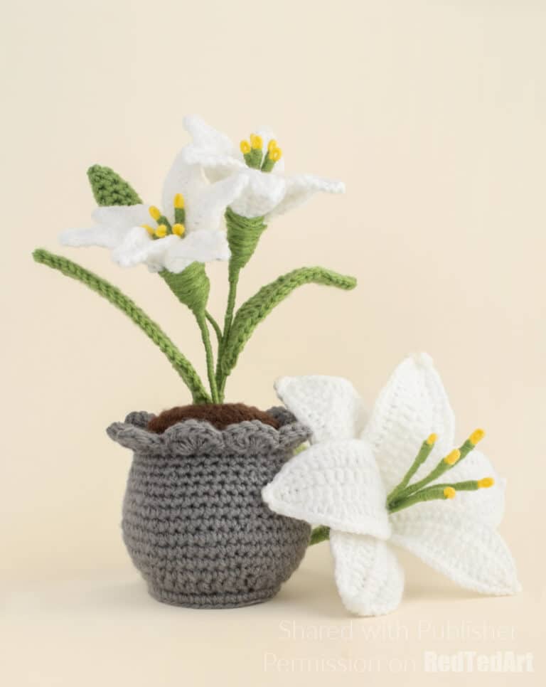 Free Lily Crochet Pattern from Crochet Flowers by Sierra's Stitches ...