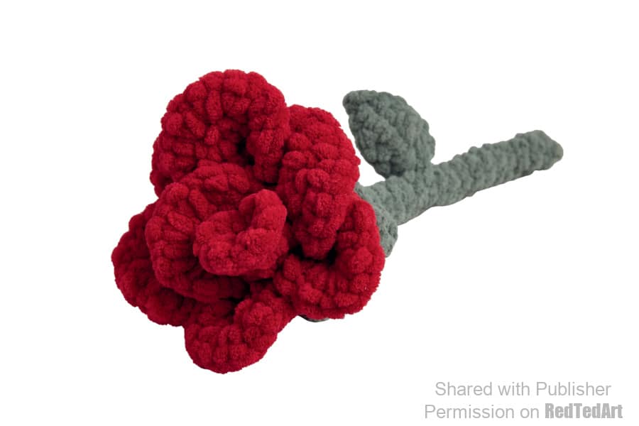 Free Crochet Rose a Stem Pattern - make a Bouquet of Roses for ...