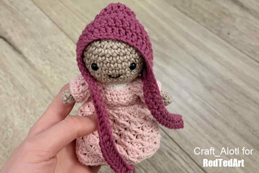 Free Amigurumi Hijab Doll Crochet Pattern - Red Ted Art - Kids Crafts